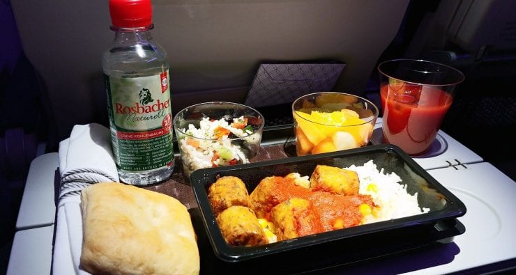 Qatar Airways Menu 2025: Award-Winning Meal Guide