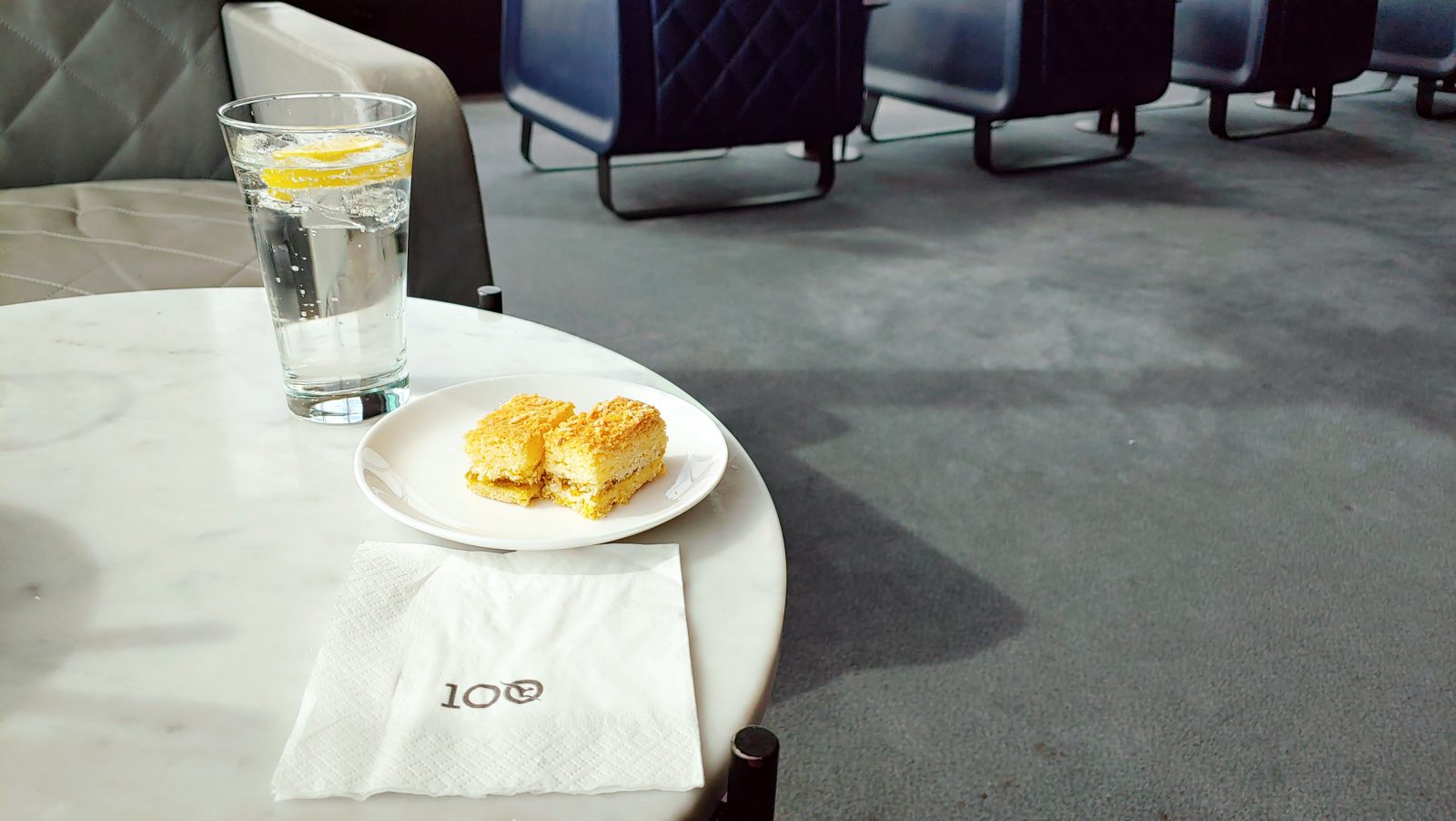 Qantas Domestic Food Review 2025: Inflight Meals Worth It?