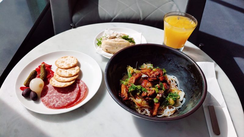 Qantas Domestic Food Review 2025: Inflight Meals Worth It?