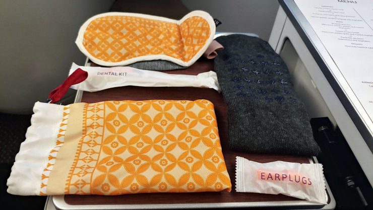 Saudia.old.amenity.kit | Inflight Feed