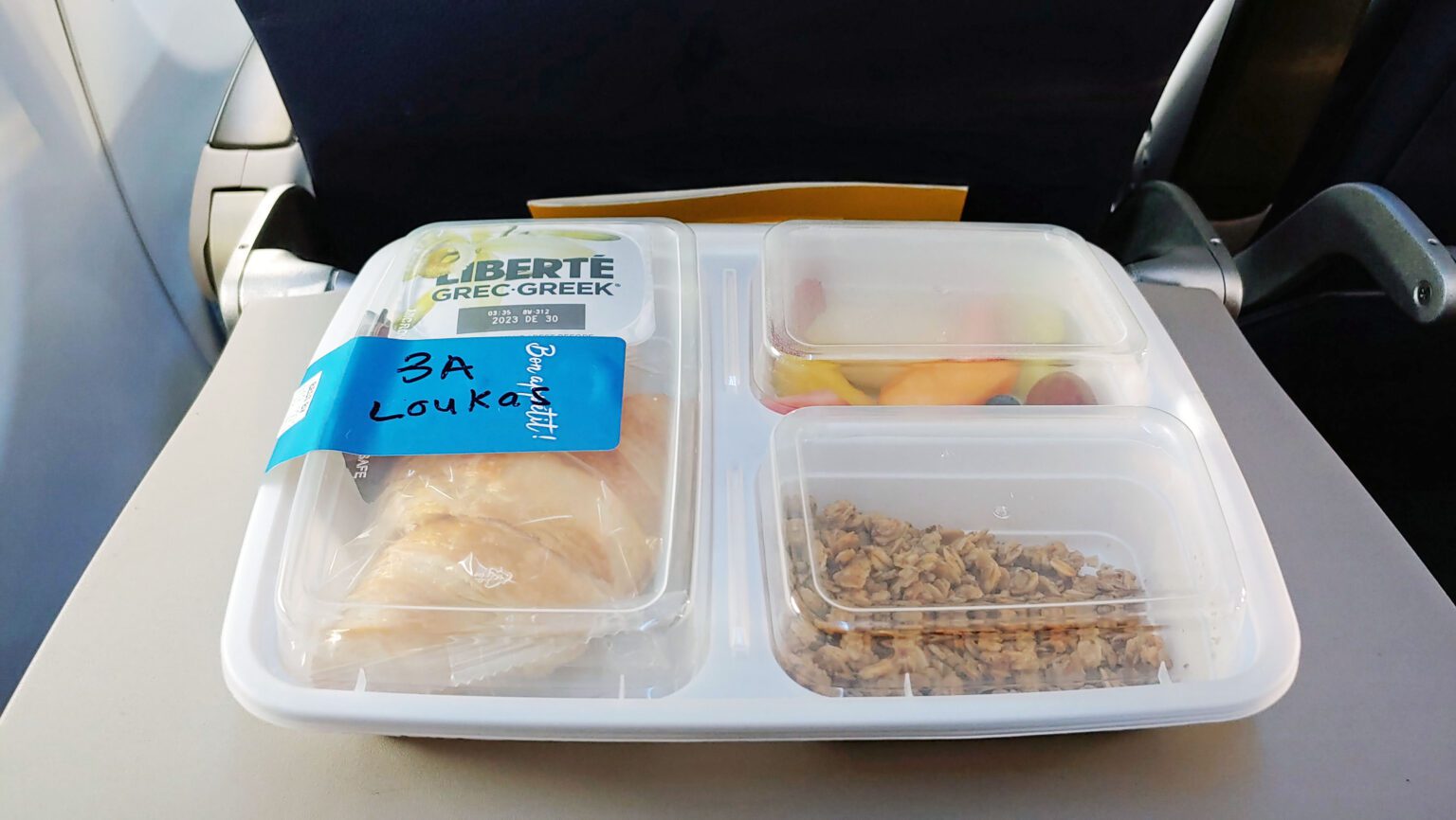 Air Transat Food Review 2025: Bistro Worth €15 Extra?