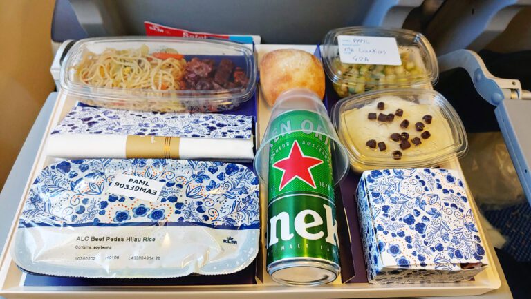 KLM Food Options In Economy & Business Class