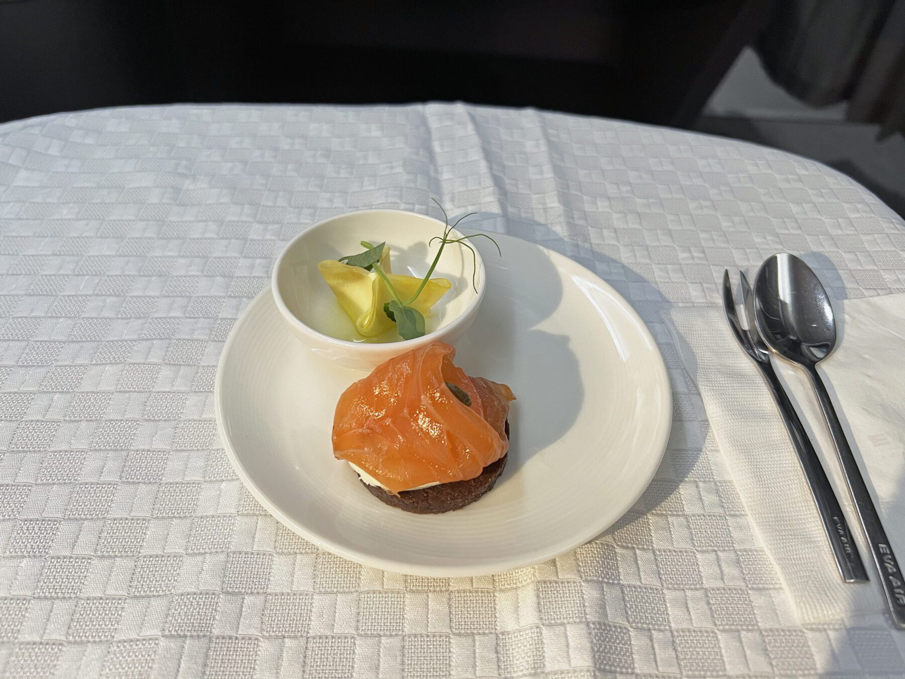 EVA Air Food Review 2025: Vienna-Bangkok Business Class Guide