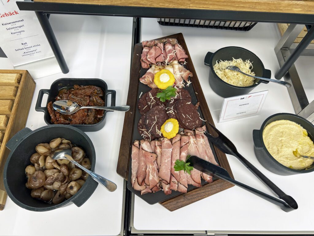 EVA Air Food Review 2025: Vienna-Bangkok Business Class Guide